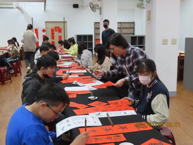 臺北市政府教育局-新聞稿-國語實小-友善校園迎龍年 國語實小學子展現文藝風采