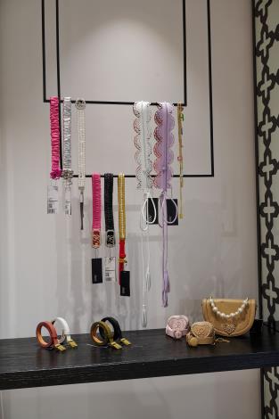 臺北市市場處機關入口網-華西街攤販集中場（華西街觀光夜市）-華西街觀光夜市．iROO萬華門市