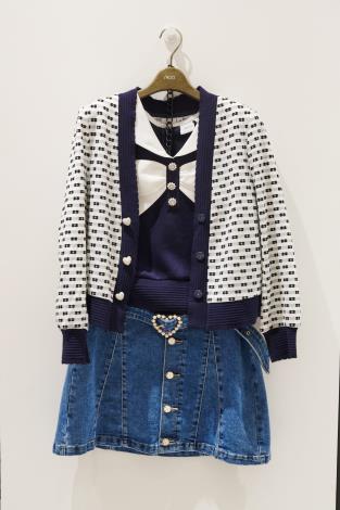 臺北市市場處機關入口網-華西街攤販集中場（華西街觀光夜市）-華西街觀光夜市．iROO萬華門市